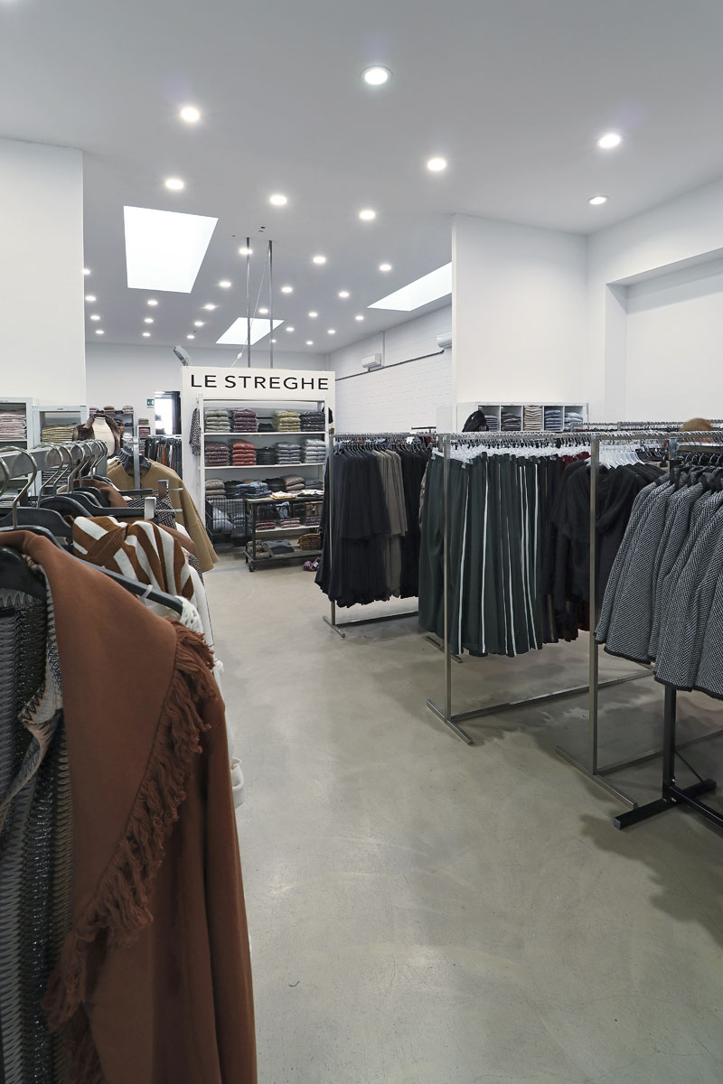 Azienda Le Streghe | Abbigliamento donna giovane e dinamica, Made in ...